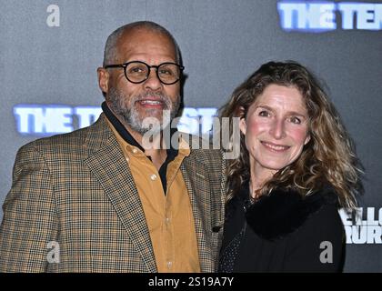 Gary Wilmot attends the West End premiere of Sinatra the Musical at the ...