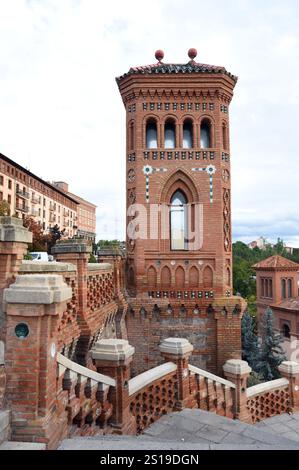 Is a Spanish town, in the province of Teruel, part of the autonomous ...