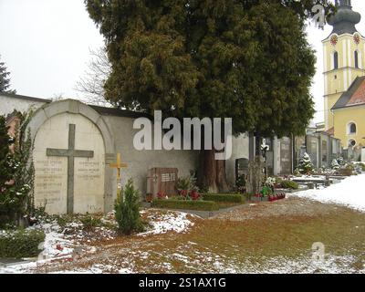 14th February 2009 Adolf Hitler's childhood home at Michaelsbergstrasse ...