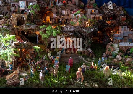 Italian Christmas Nativity Scene (Presepe Stock Photo - Alamy