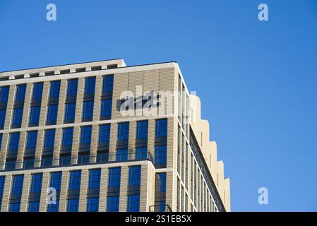 The UAL University of The Arts and London Collage of Fashion campus ...