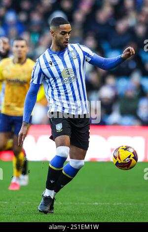 Sheffield Wednesday's Max Lowe during the Sky Bet Championship match at ...