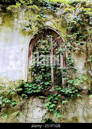St Dustan Church, London Stock Photo - Alamy