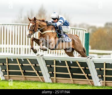 Image from Royal Windsor Racecourse of Jumps Horse Racing on the 15th ...