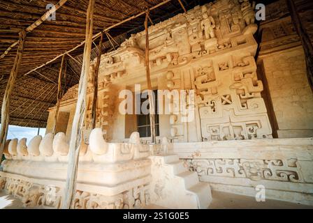Detail of doorway in Mayan ruins of Copan in Honduras Stock Photo - Alamy