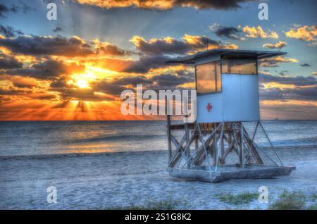 Jupiter Florida Lifeguard Station Sunrise Stock Photo - Alamy