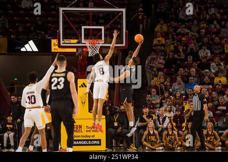 Colorado center Elijah Malone (50) beats TCU forward David Punch (15 ...