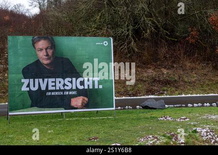 Wahlplakat der Grünen mit Robert Habeck zur Bundestagswahl 2025 ...