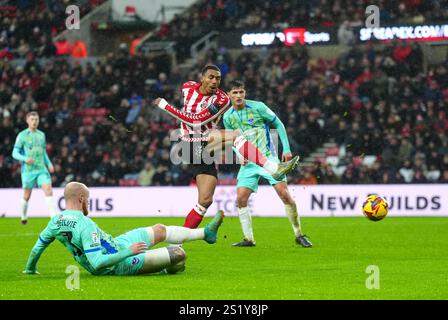Sunderland's Wilson Isidor attempts a shot on goal during the Sky Bet Championship match at the ...