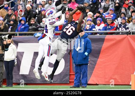 Buffalo Bills safety Cole Bishop (24) tackles Baltimore Ravens tight ...