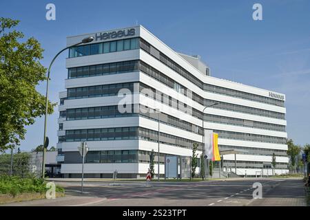 Heraeus Firmenzentrale, Wilhelm-Rohn-Straße, Hanau, Hessen, Deutschland ...