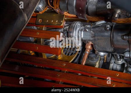 Automatron, the incredible hand made steam punk custom car, designed ...