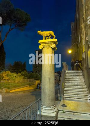 Statue of Lupa Capitolina in Rome, Italy Stock Photo - Alamy