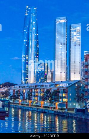 Scenic evening views from Doltone House and Jones Bay Wharf on the ...