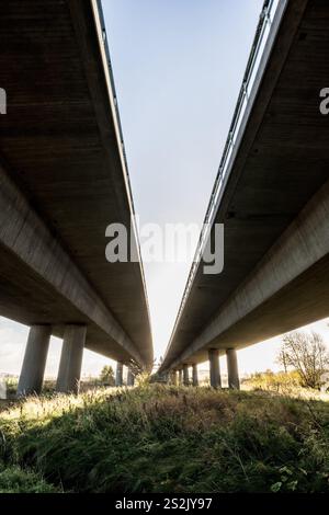 Highway overpass viewed from underneath Stock Photo - Alamy