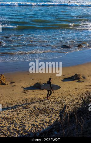 Scenes from the iconic Santa Barbara beach Stock Photo - Alamy