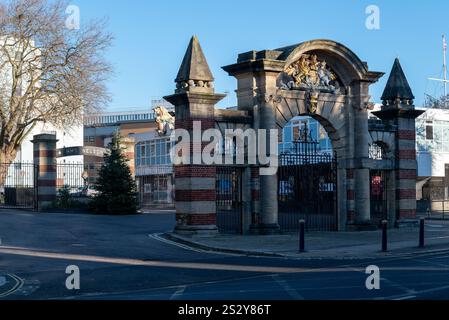 Front gate and entrance to HMS Nelson in Portsmouth. January 2025 Stock ...