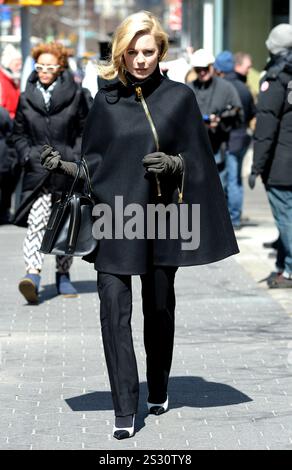 Melissa George on the set of the TV show pilot 'Dangerous Liaisons' on ...