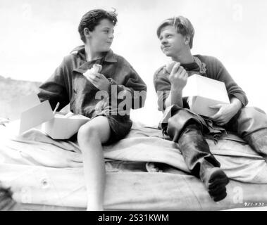 Spencer Tracy & Freddie Bartholomew Film Captains Courageous (USA 1937 ...