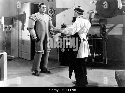 MAN MADE MONSTER, Lon Chaney, Jr., Lionel Atwill, 1941 Stock Photo - Alamy