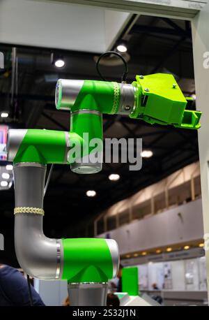A multi-arm collaborative control robot is displayed by SaZhi Robotics ...