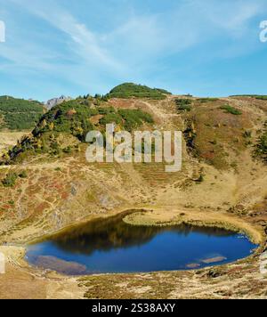 Autumn alpine Kleiner Paarsee or Paarseen lake, Land Salzburg, Austria ...