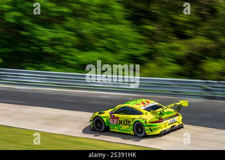 Porsche 992 RSR Race Car Stock Photo - Alamy