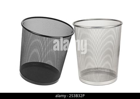 SILVER METAL WIRE MESH WASTE PAPER LITTER BIN Stock Photo - Alamy