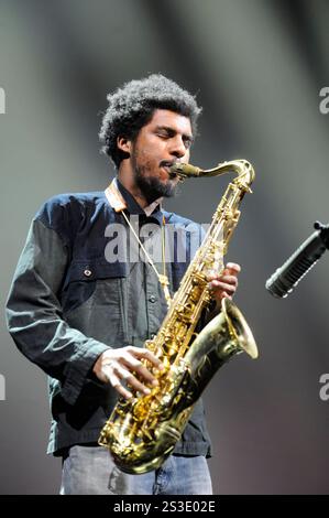 Der britische Jazz-Saxophonist Xhosa Cole beim Internationalen ...