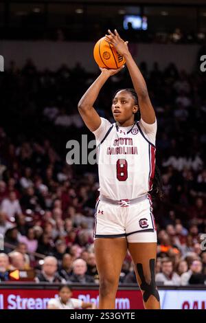 South Carolina forward Joyce Edwards, right, looks to shoot against ...