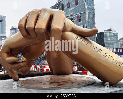 Statue of Gangnam Style, hands of the singer Psy, Gangnam-gu, Seoul ...
