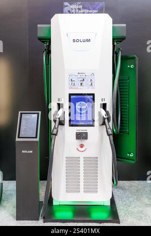 120 kW Charger, by Solum, on display at the Las Vegas Convention Center ...