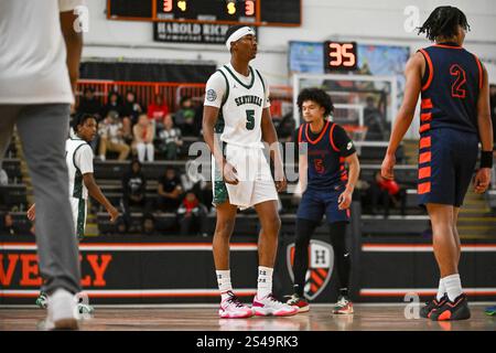 Inglewood Sentinels point guard Jason Crowe Jr (5) during a high school ...
