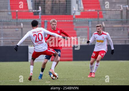 Noah Ganaus (SSV Jahn Regensburg, 20), Janis Antiste (1. FC Nuernberg ...