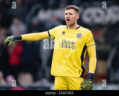 PAISLEY, SCOTLAND - JANUARY 11: Dundee United players celebrate after ...