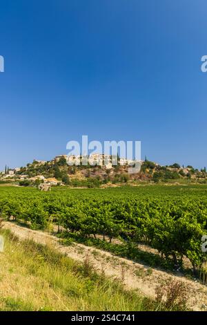 Typical small town Faulcon, Provence, France Stock Photo - Alamy