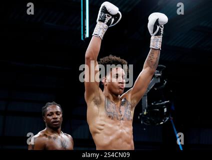 Mario Silva celebrates winning the Middleweight contest against ...