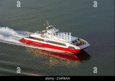 The Red Funnel high-speed passenger ferry Red Jet 5 at speed on ...