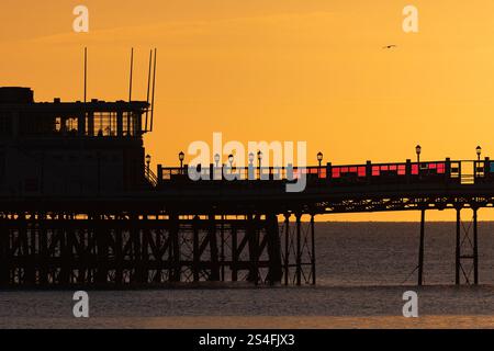 Worthing Pier at Sunset in Winter 2024 Stock Photo - Alamy