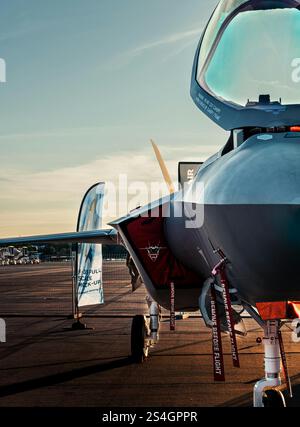 a fighter jet on an airport getting ready to take off Stock Photo - Alamy
