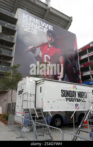 NBC Sunday Night Football truck and mural of Tampa Bay Buccaneers ...