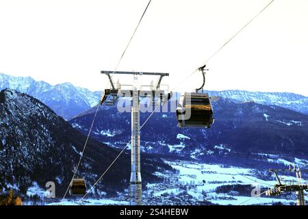 The image shows the cable car Stock Photo - Alamy