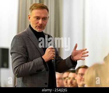 16 December 2025, North Rhine-Westphalia, Duesseldorf: The "Big Willi ...