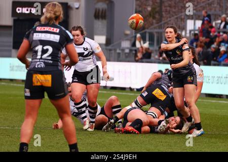 Exeter Chiefs Women’s Flo Robinson (vc) scores try Exeter Chiefs Women ...