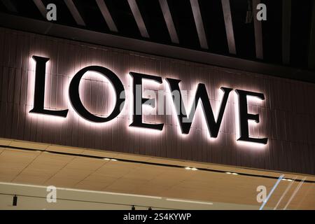Loewe store sign company brand logo Stock Photo - Alamy