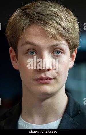 Levi Brandl bei der Premiere des Kinofilms Die drei - Toteninsel im ...
