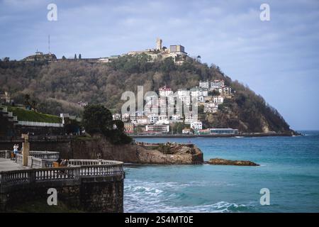 Mountain Igueldo in the bay of Donostia-San Sebastian Stock Photo - Alamy