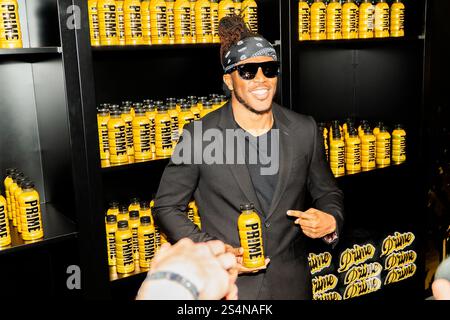 KSI at his Golden Prime Launch - Pop Up Shop in London on the 10th ...