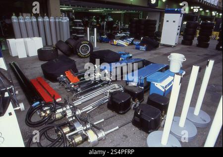 Packing the Formula One cargo, 1997 Stock Photo - Alamy