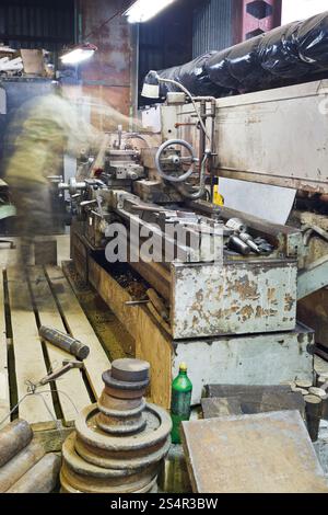 lathe, Work Tool, Lathe, Equipment, Old-fashioned, Machinery, Retro ...